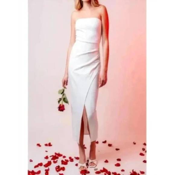 FORE COLLECTION | Dresses | New Fore Collection Addilyn Cocktail Midi ...